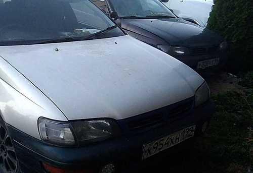 Toyota carina e Капот