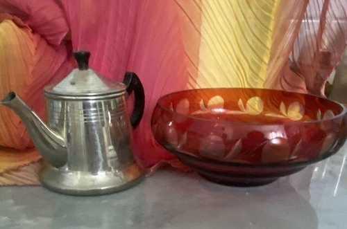 Заварничек мельхиор и ваза красное стекло