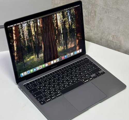 MacBook Air 13" 2020 - M1, 8/512, 280 циклов