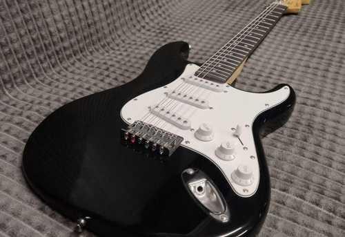 Электрогитара Squier MM Stratocaster + аксессуары