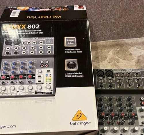 Микшерный пульт behringer 802