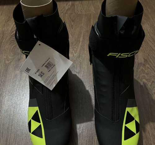 Лыжные ботинки fischer carbonlite skate EU41 новые