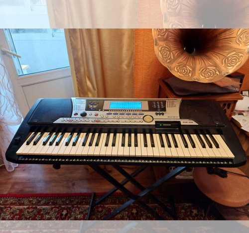 Синтезатор yamaha psr 550