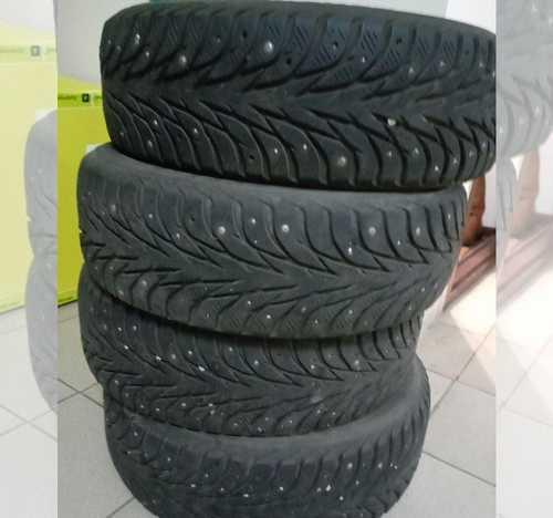 Yokohama Ice Guard Stud IG35 185/60 R15 88T