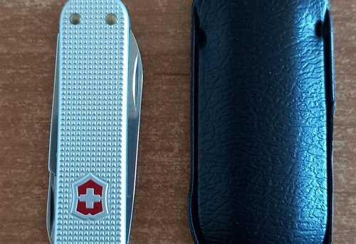 Нож-брелок б/у victorinox Classic Alox с чехлом