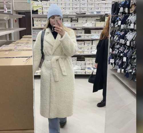 Плюшевое пальто оверсайз