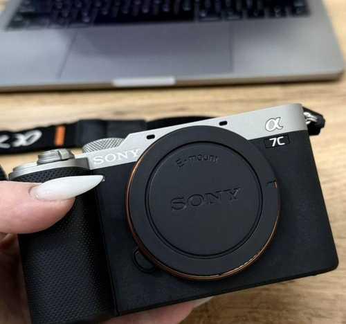 Sony alpha A7C body