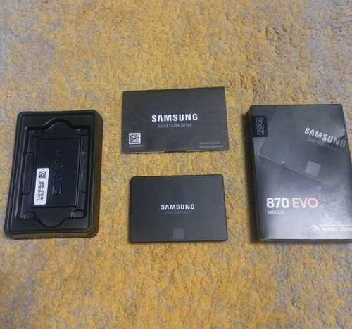 SSD накопитель Samsung 870 EVO 250Гб