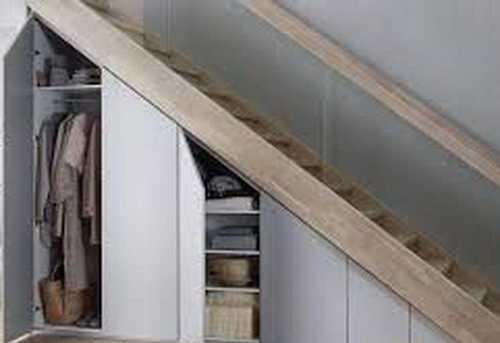Встраеваемый шкаф под лестницу изготовление под за