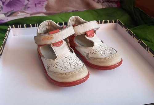 Туфли детские для девочки 23размер