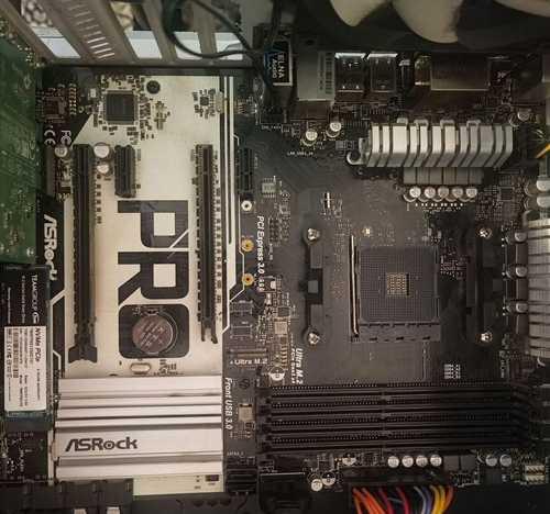 Материнская плата ASRock AB350 Pro4