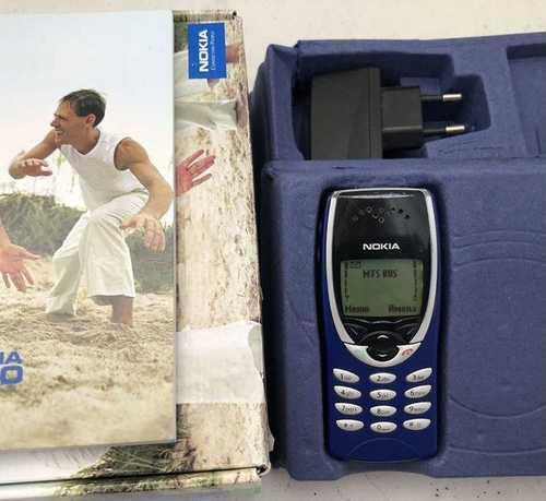 Nokia 8210 с комплектом