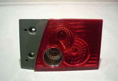 Фонарь правый в крышку багажника Chery Amulet