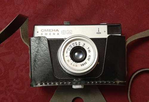 Советский пленочный фотоаппарат Смена 8М