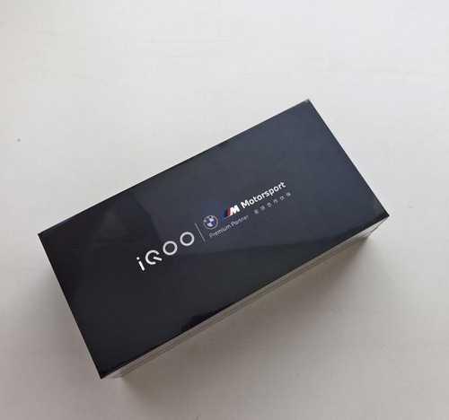 Vivo iQOO 12 Pro, 16/1 ТБ