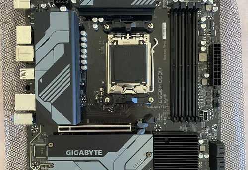 Мат. плата gigabyte B650M DS3H socket AM5