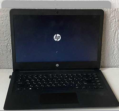 Строгий Ноутбук HP Laptop