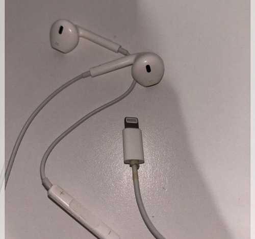 Наушники apple earpods lightning