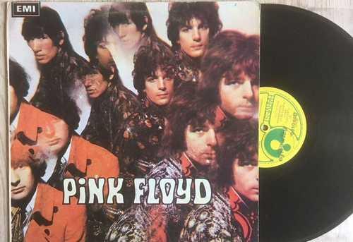 Pink Floyd - The Piper AT The Gates Of Dawn 1973