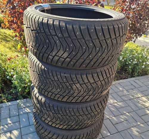 Yokohama Ice Guard IG65 285/40 R21 109T