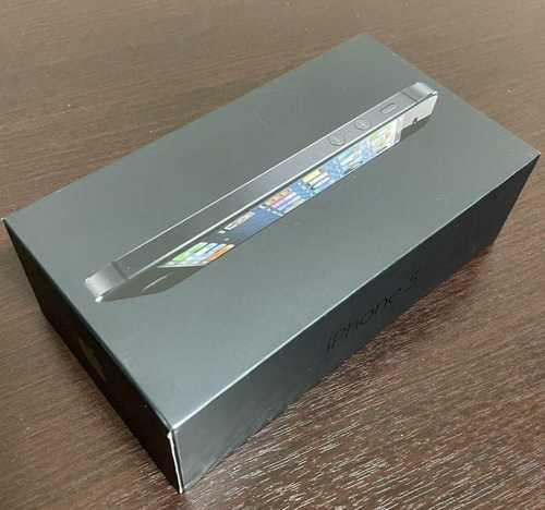 Коробка от iPhone 5 16GB черная