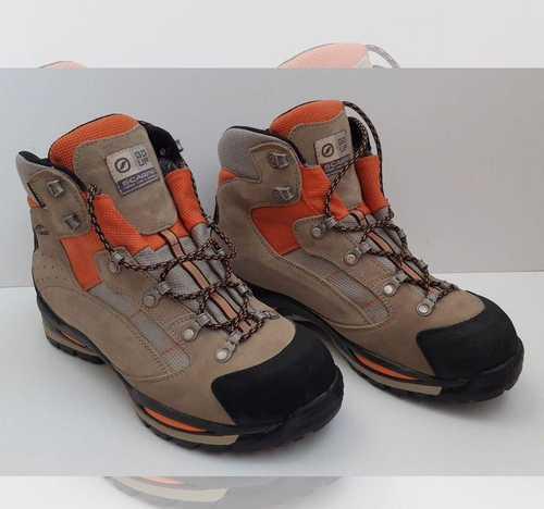 Ботинки мужские трекинговые scarpa 40.5