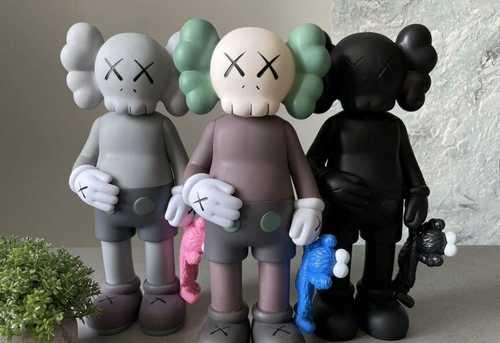 Коллекционные игрушки Kaws