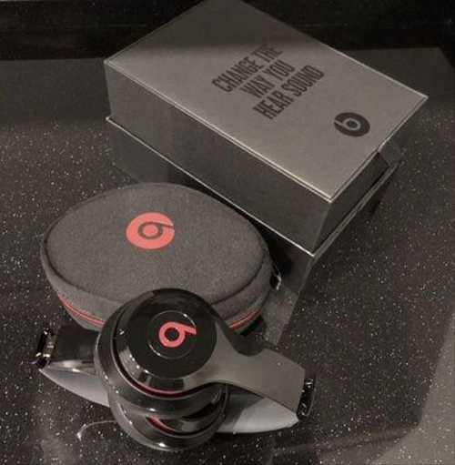 Beats Solo 2 Wireless черные бу