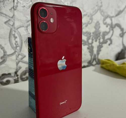 iPhone 11, 64 ГБ