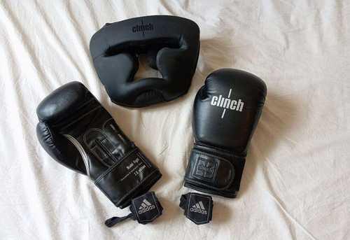 Комплект для бокса Clinch (перчатки, шлем, бинты)