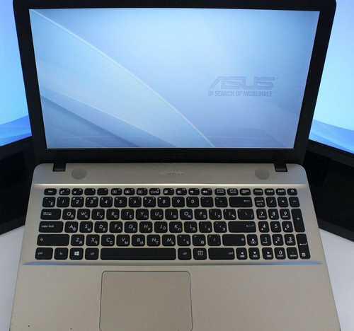 15.6" asus N3060 Intel HD 120 SSD 2 RAM 3h