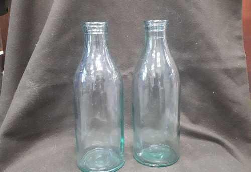 Старинные стеклянные бутылки