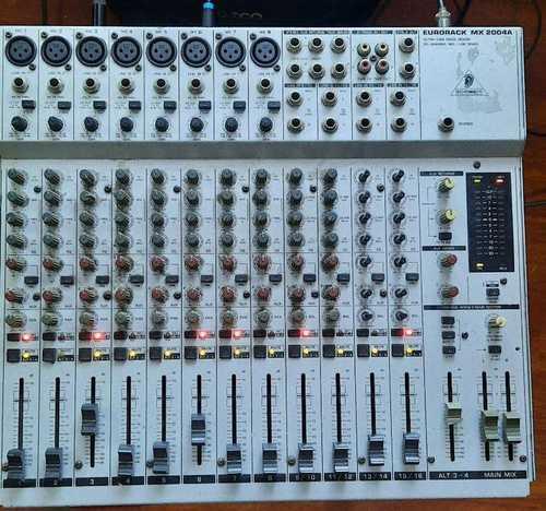 Микшерный пульт behringer MX-2004