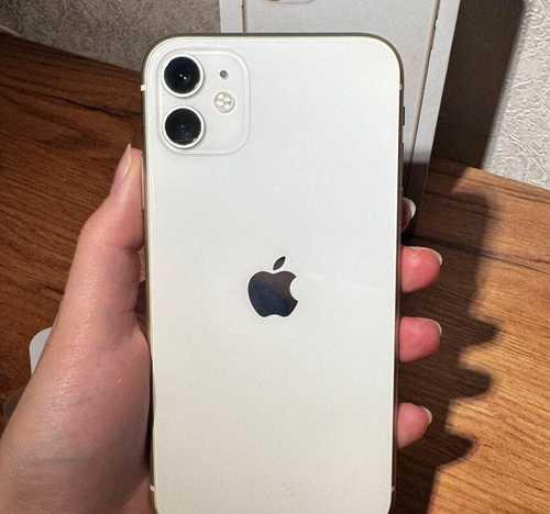 iPhone 11, 64 ГБ