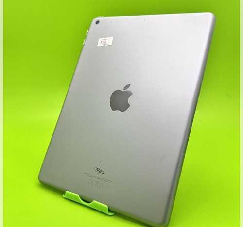 Apple iPad (6 поколения, Wi-Fi)