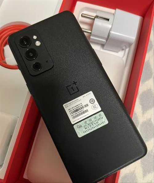 Oneplus 9RT 8/256 Идеал