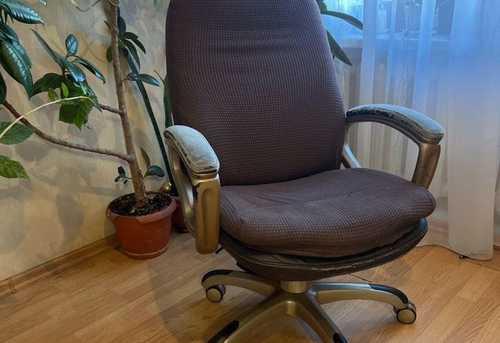 Компьютерное кресло или директора