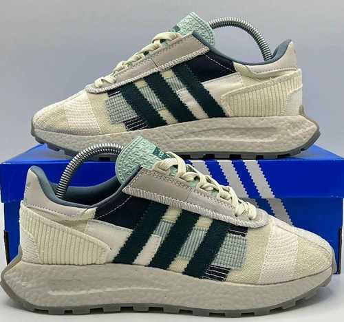 Кроссовки женские Adidas Retropy