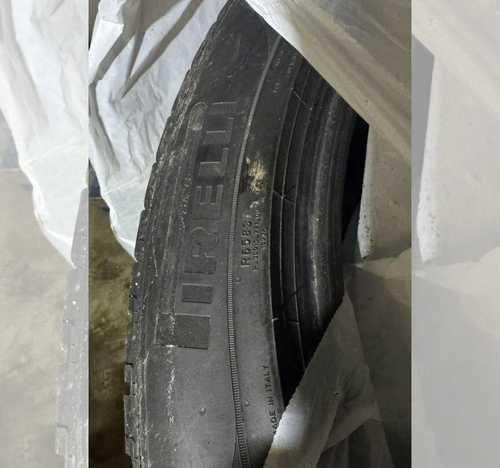 Pirelli Scorpion Winter 285/40 R22 и 325/35 R22 114V