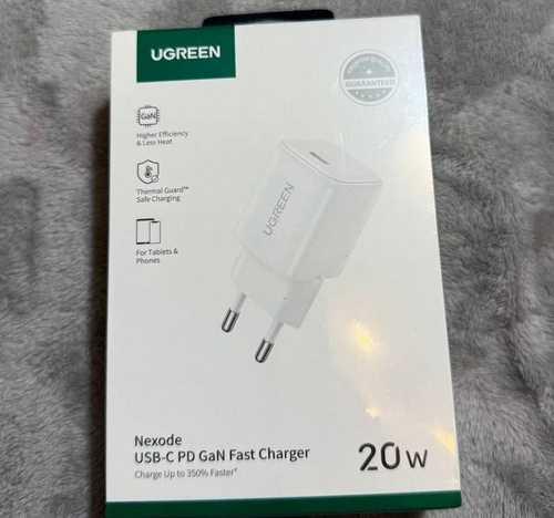 Блок питания на айфон Ugreen Nexode 20W USB-C PD G