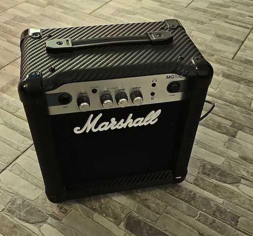 Гитарный комбоусилитель marshall