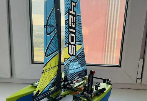 Lego Technic 42105 Катамаран