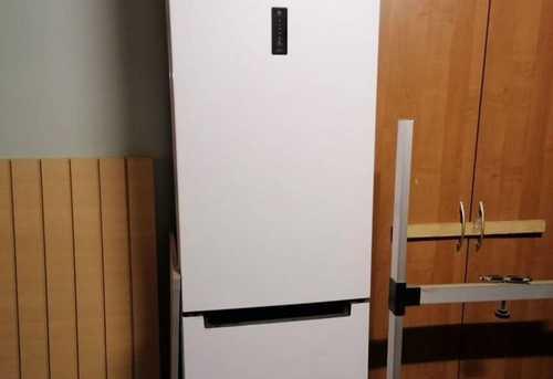 Холодильник indesit DF 5200 W