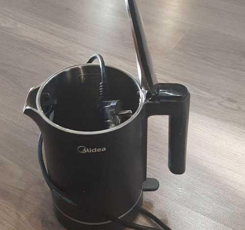 Чайник электрический Midea