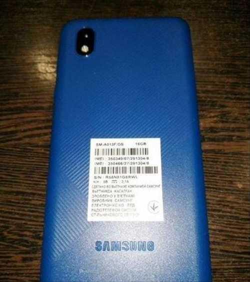5.3" Смартфон Samsung Galaxy A01 Core 16 гб синий