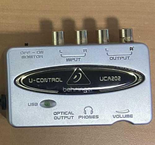 Звуковая карта Behringer UCA202