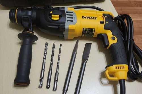 Перфоратор dewalt 900w в кейсе (новый)