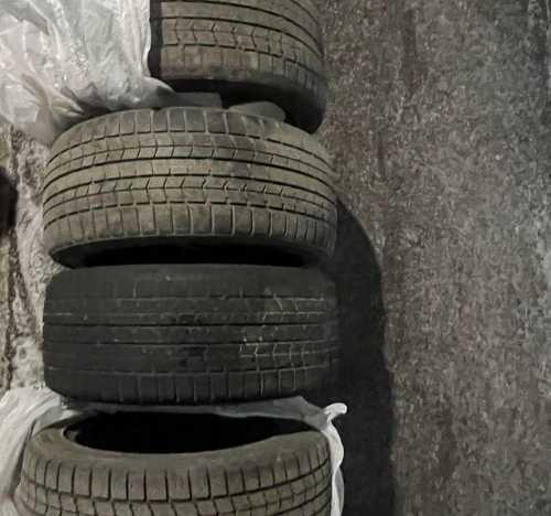 Dunlop Graspic DS1 235/45 R17
