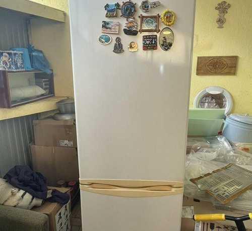 Холодильник бу лджи