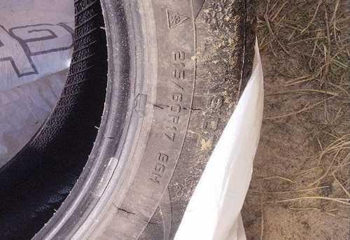 Accelera 651 215/60 R17